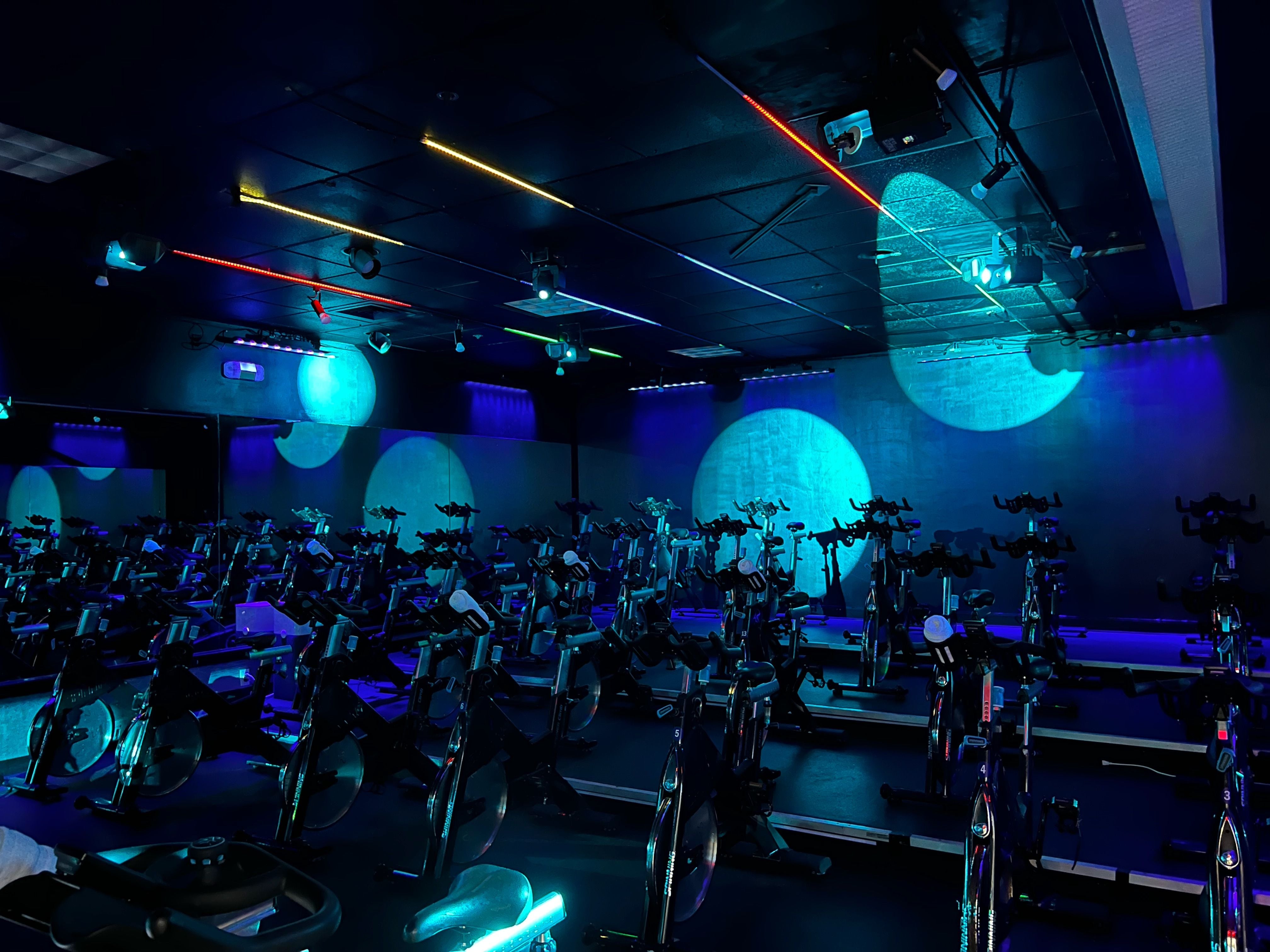 5 Practical Tips on How to Enhance Your Fitness Classes with Lighting ...